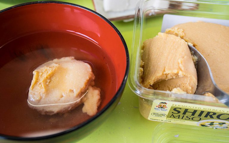 Miso: qué es, dónde comprar y cómo usarlo